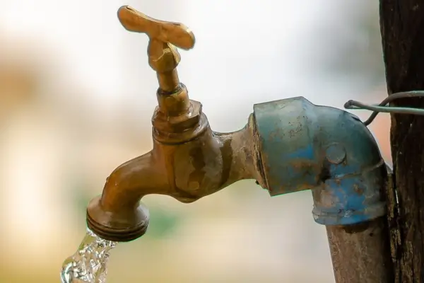 Cómo Ahorrar Agua en el Hogar y Reducir Tu Recibo con CESPT - Cursos e Apps